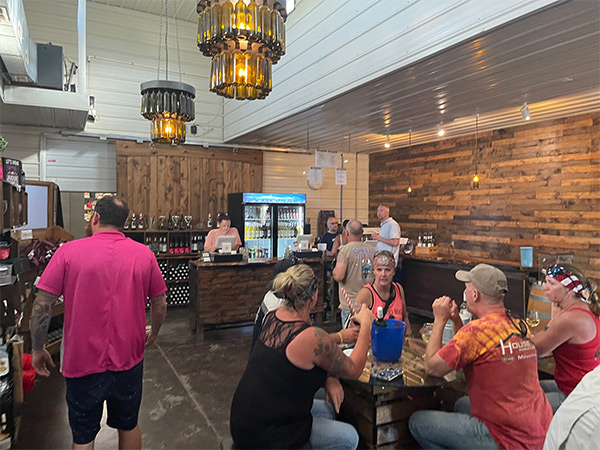 Jowler Creek Vineyard & Winery | Scooter's Bar Guide