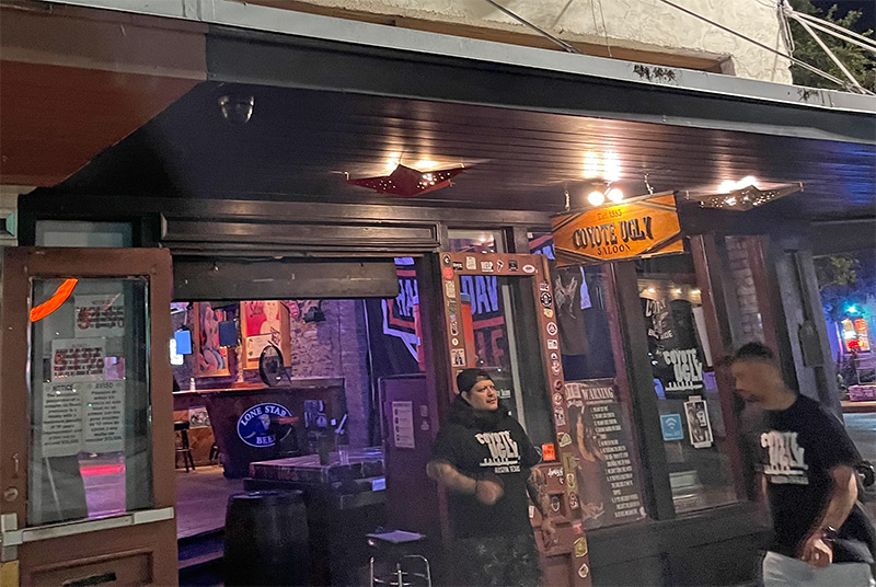 Coyote Ugly | Scooter's Bar Guide